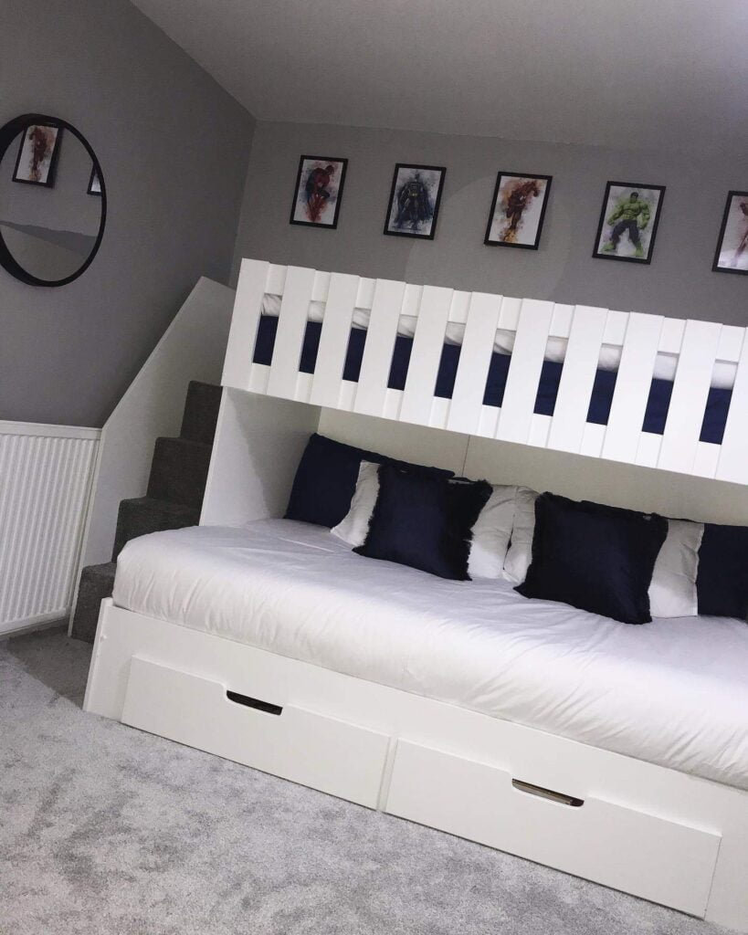 storage standard triple bunk